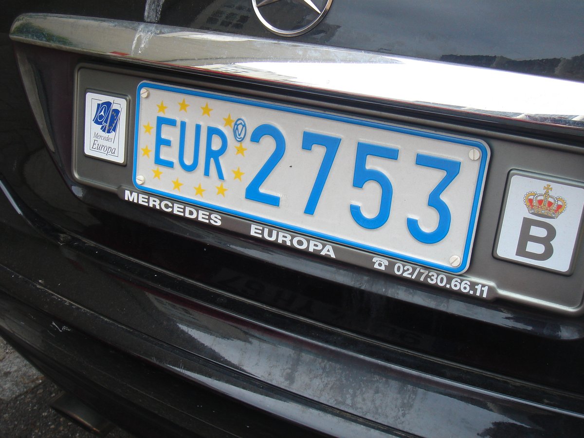 Van Rompuy used official EU cars to drive family to Paris