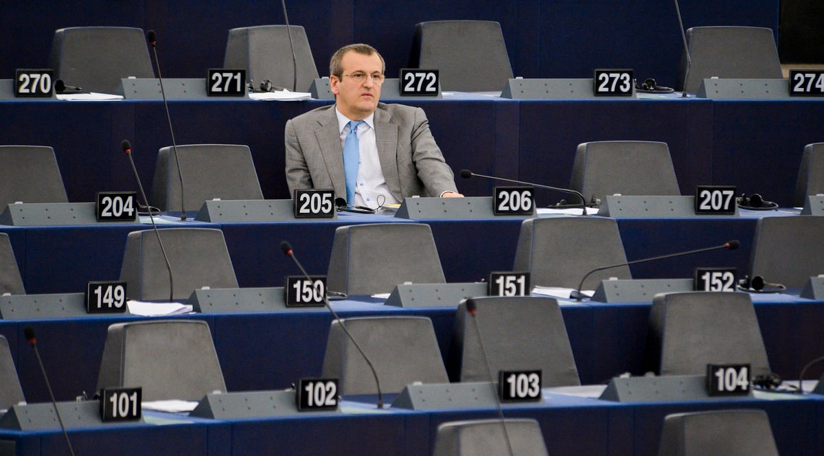 MEPs in Strasbourg: everywhere but the plenary