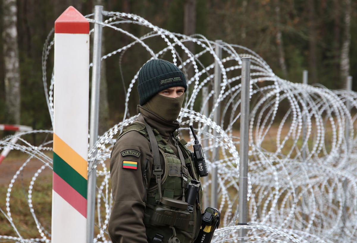 Lithuania law to allow 'volunteer' border guards to use violence