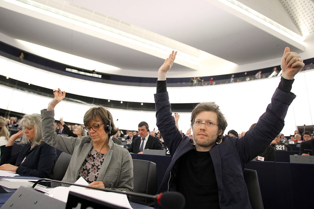 EU Parliament 'cookie' restrictions worry online media