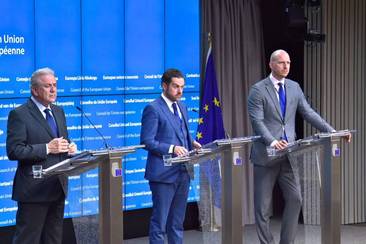 Muted EU response to Turkey's attack on opposition MPs