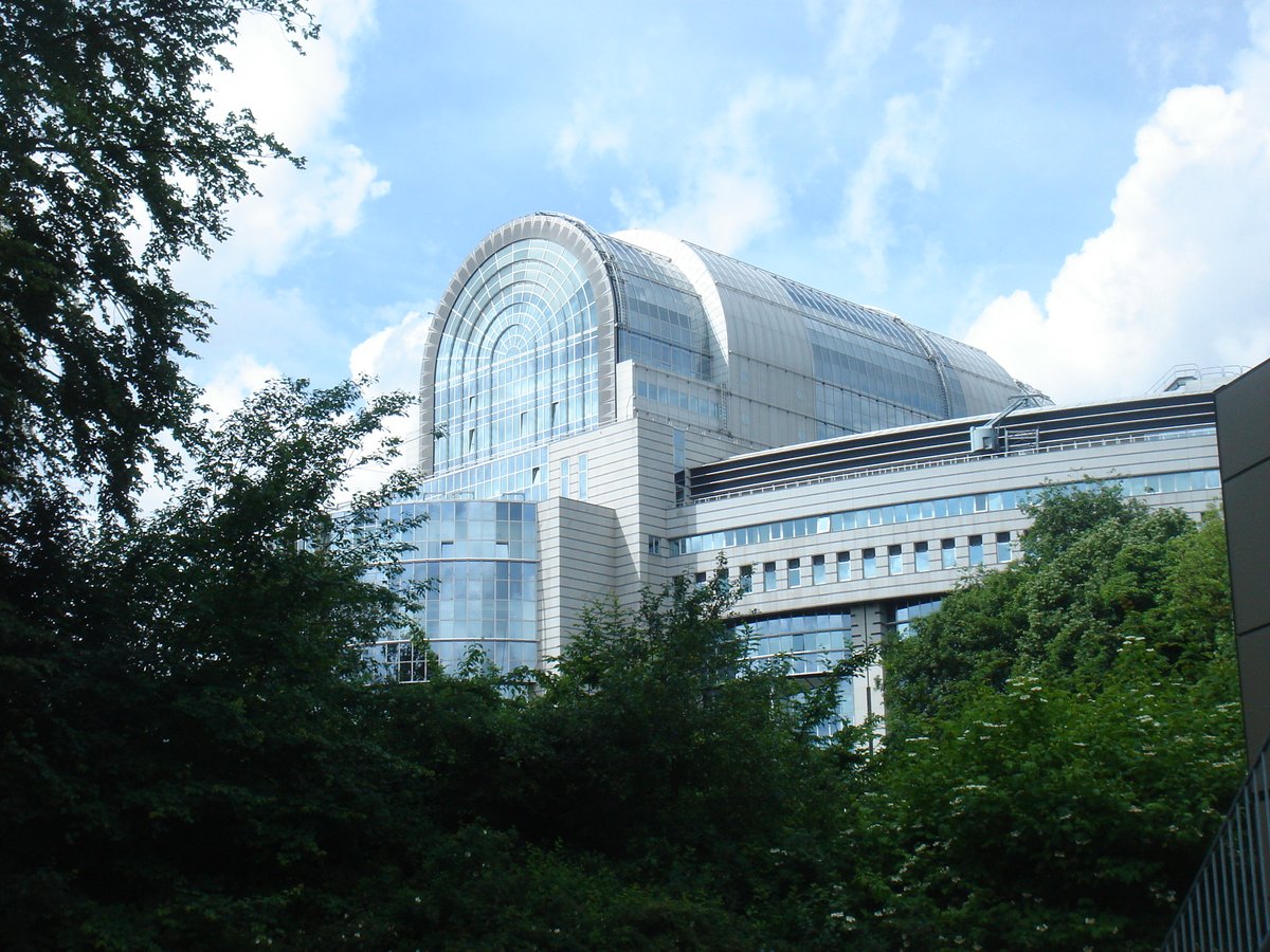 The Socialists should oppose the nomination of Barroso