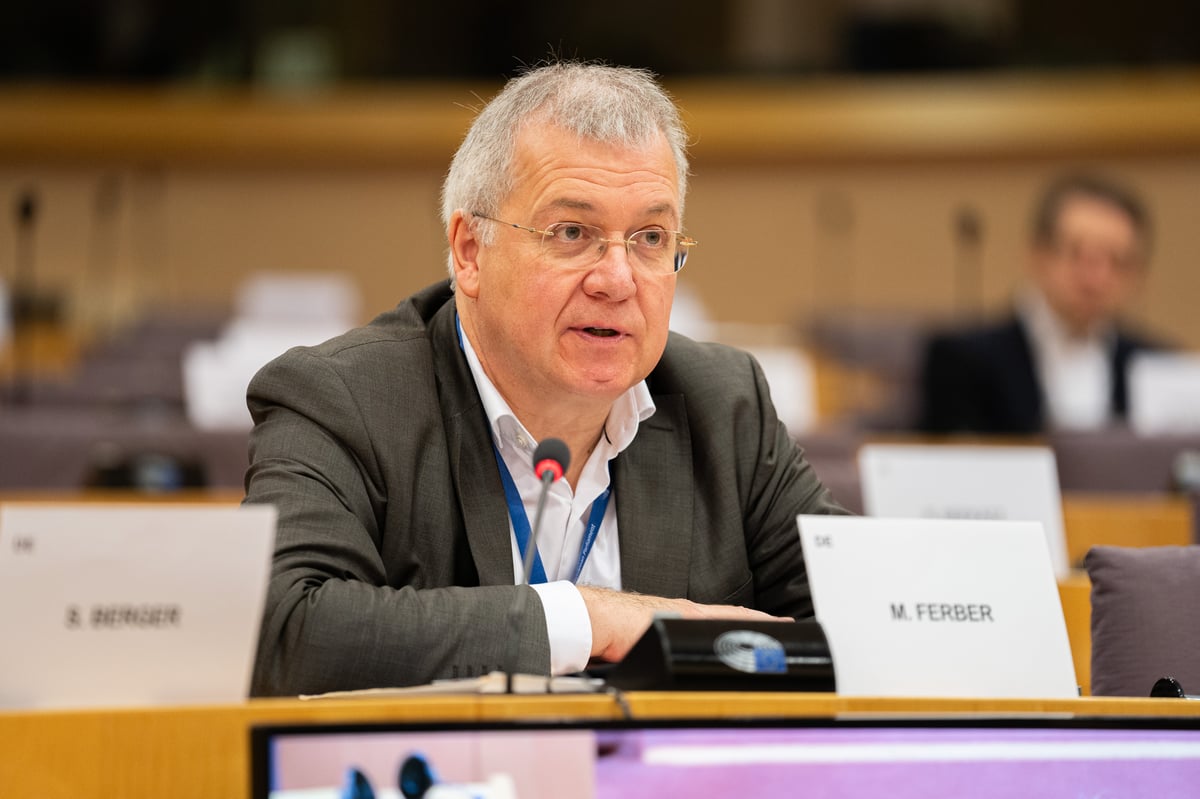 Pro-transparency groups demand probe into German MEP