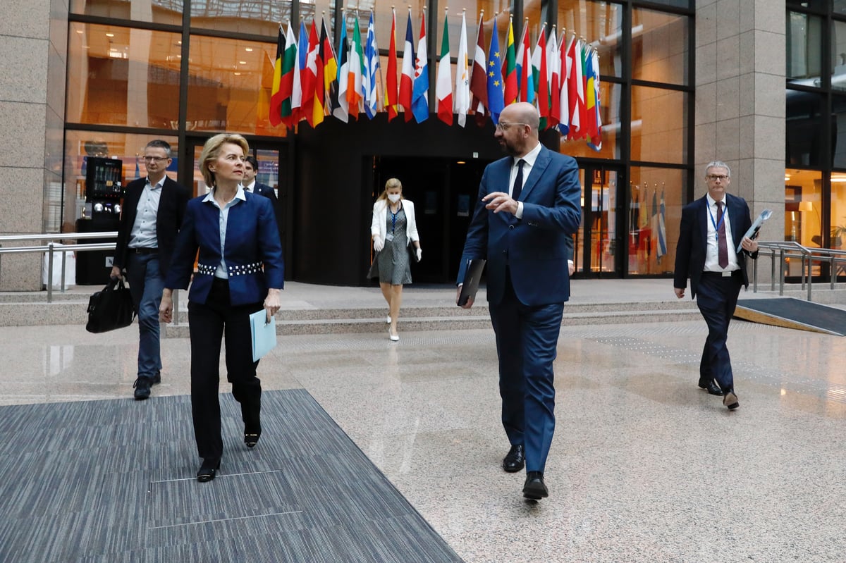 EU leaders back trillion-euro recovery plan