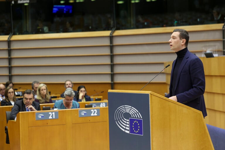 Orbán’s Patriots become third-largest group in European Parliament